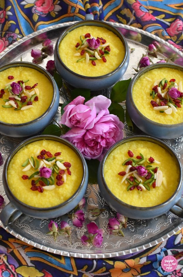 Safran-Reispudding mit Rosenwasser und Berberitzen – Shole Zard - sugar ...